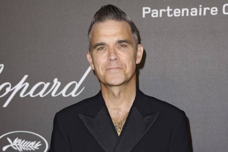 Robbie Williams annuncia il BRITPOP World Tour 2026