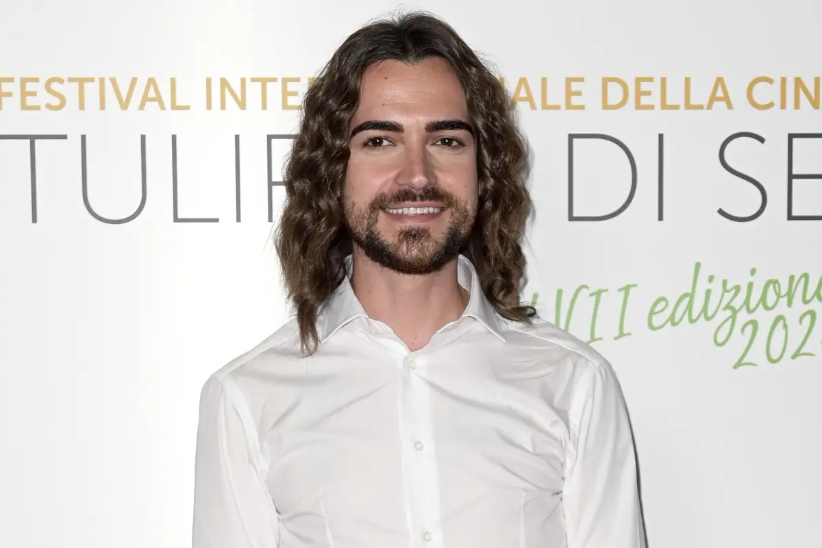 Valerio Scanu si lancia nella danza: "Mi ha cambiato la vita"