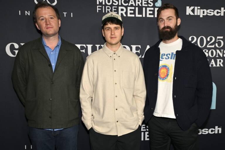 Chi sono i Vampire Weekend, il gruppo guidato da Ezra Koenig - Zerouno ...
